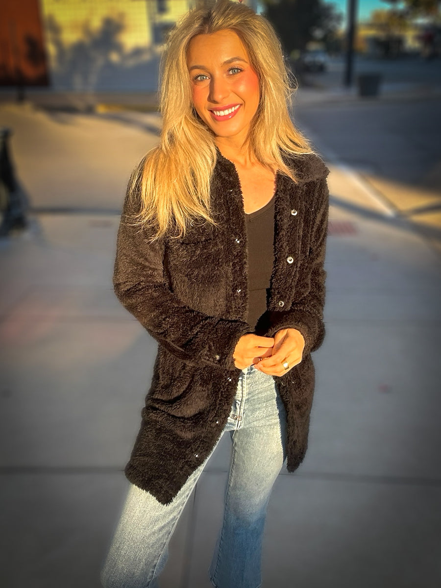 Bobi Convincingly Cozy Shacket – Kelley Cawley